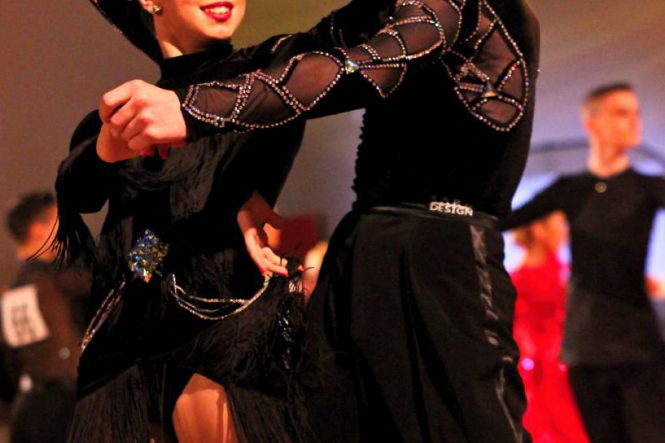 FOTO: Krásne šaty a profesionálne výkony, v Nitre spoznali tanečných ...